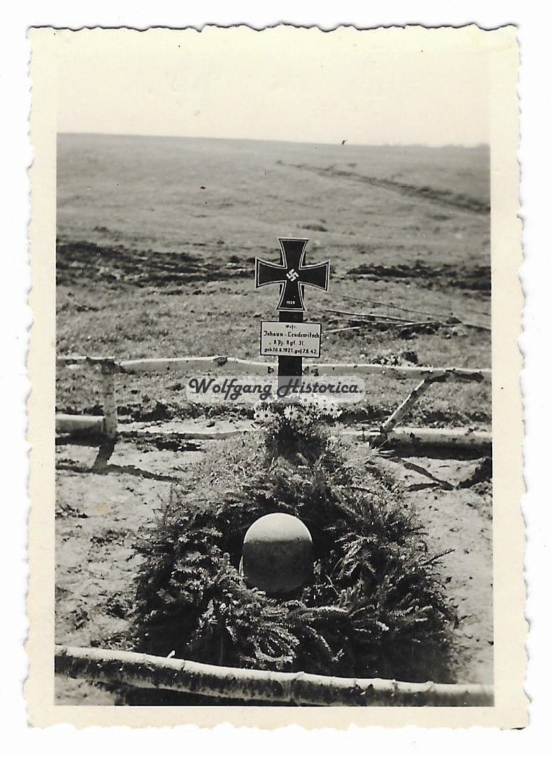 12x Photographs of Panzer-Regiment 31 "Roten Teufel"
